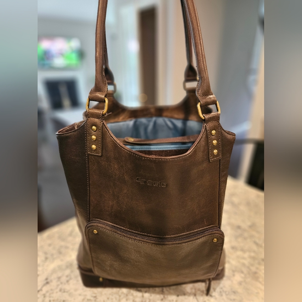 Solo New York Executive 16 Inch Leather Laptop Bucket… - Gem